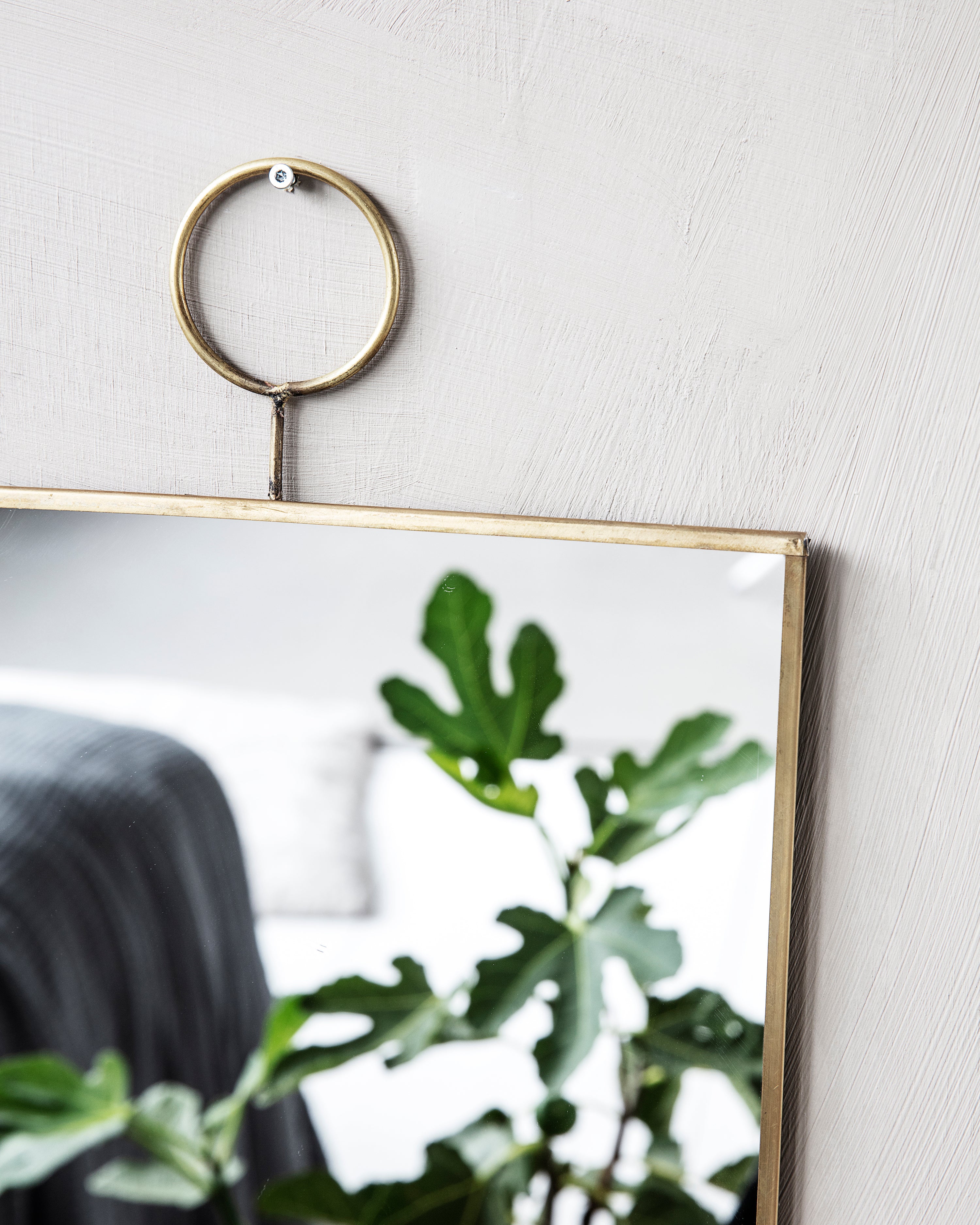 Brass Loop Mirror – 3LittlePicks
